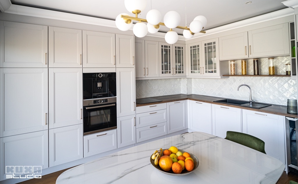 Bucatarie clasica in L, Cluj-Napoca | KUXA, expert bucatarii